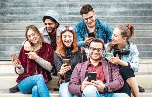 Mémento Paris Les Réseaux Sociaux Sont Ils Un Champ De Mines Pour La